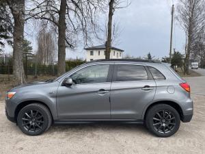 Grey Mitsubishi ASX 2010 in Riga, with an engine capacity of 1.80 L and mileage of 284 thousand km for 5490 €, photo 3 on AUTOMOTO.COM.LV
