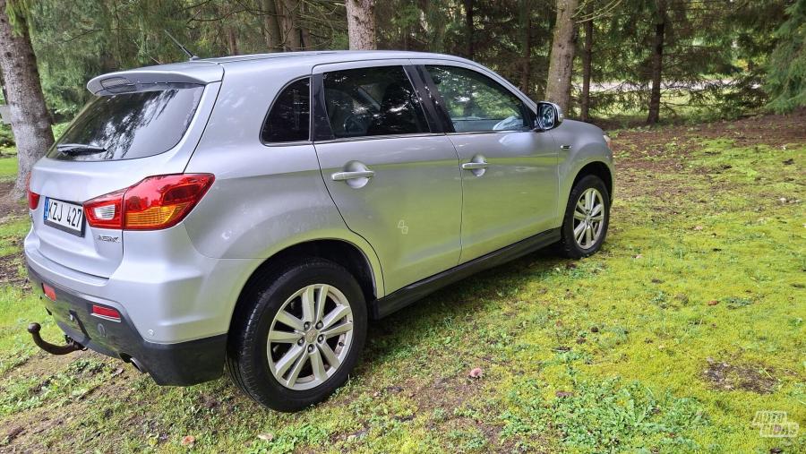 Grey Mitsubishi ASX 2010 in Siauliai, with an engine capacity of 1.80 L and mileage of 308 thousand km for 3250 €, photo 3 on AUTOMOTO.COM.LV
