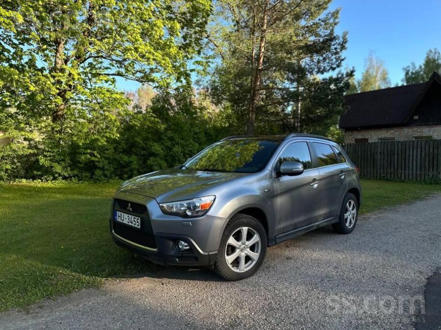 Grey Mitsubishi ASX 2011 in Riga, with an engine capacity of 1.80 L and mileage of 229 thousand km for 5200 €, photo 1 on AUTOMOTO.COM.LV