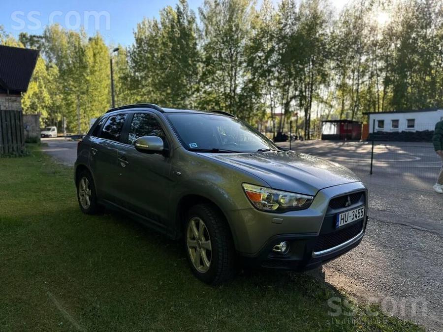 Grey Mitsubishi ASX 2011 in Riga, with an engine capacity of 1.80 L and mileage of 229 thousand km for 5200 €, photo 2 on AUTOMOTO.COM.LV