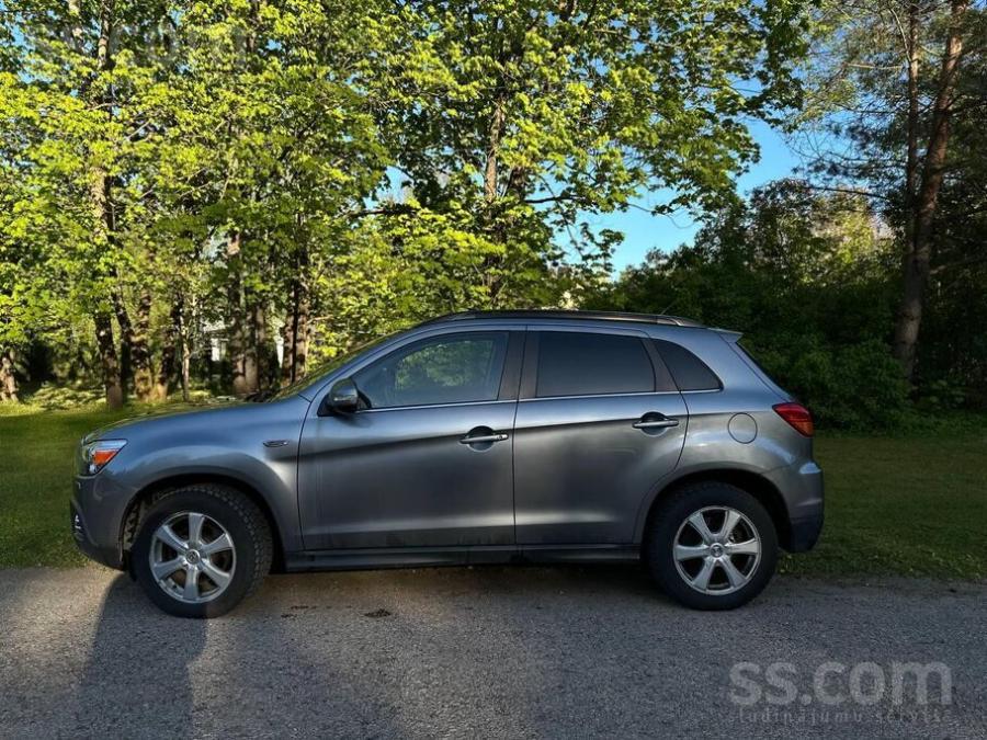 Grey Mitsubishi ASX 2011 in Riga, with an engine capacity of 1.80 L and mileage of 229 thousand km for 5200 €, photo 10 on AUTOMOTO.COM.LV