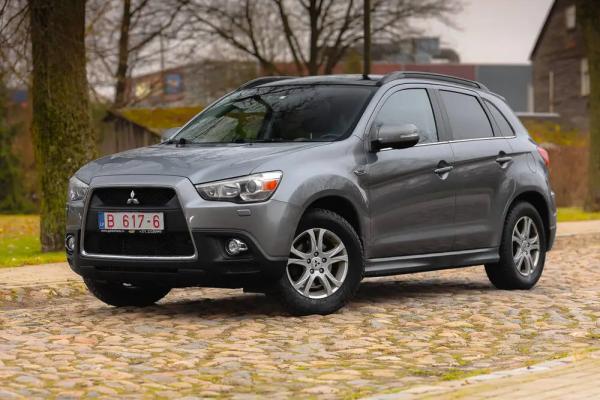 Pelēks Mitsubishi ASX 2011 Jelgava, ar dzinēja tilpumu 1.80 L un nobraukumu 198 tūkst. km par 7100 €, foto 1 vietnē AUTOMOTO.COM.LV