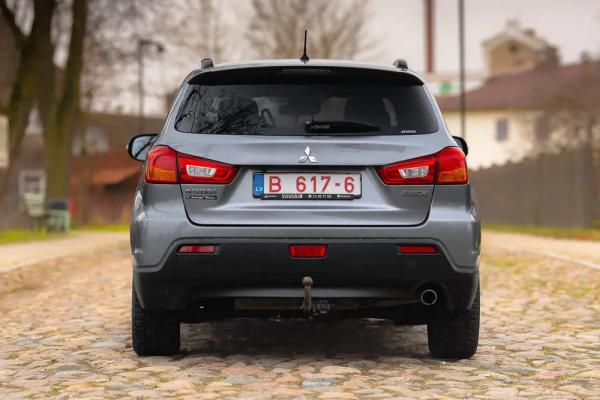 Pelēks Mitsubishi ASX 2011 Jelgava, ar dzinēja tilpumu 1.80 L un nobraukumu 198 tūkst. km par 7100 €, foto 6 vietnē AUTOMOTO.COM.LV