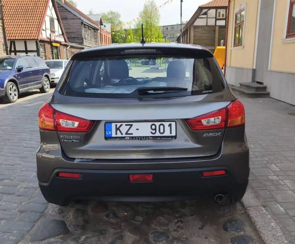 Pelēks Mitsubishi ASX 2011 Jelgava, ar dzinēja tilpumu 1.80 L un nobraukumu 201 tūkst. km par 4590 €, foto 5 vietnē AUTOMOTO.COM.LV