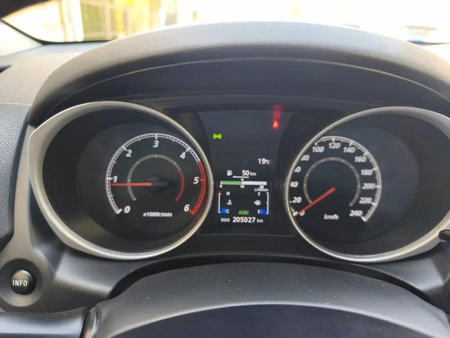 Grey Mitsubishi ASX 2011 in Jelgava, with an engine capacity of 1.80 L and mileage of 201 thousand km for 4590 €, photo 18 on AUTOMOTO.COM.LV