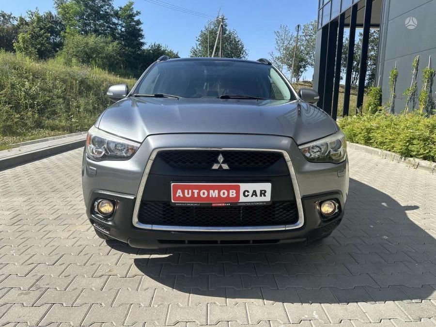 Grey Mitsubishi ASX 2011 in Vilnius, with an engine capacity of 1.80 L and mileage of 158 thousand km for 4350 €, photo 5 on AUTOMOTO.COM.LV