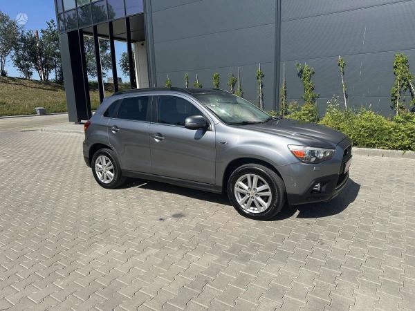 Grey Mitsubishi ASX 2011 in Vilnius, with an engine capacity of 1.80 L and mileage of 158 thousand km for 4350 €, photo 9 on AUTOMOTO.COM.LV