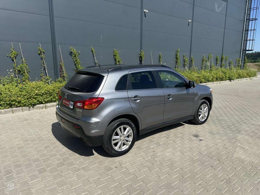 Grey Mitsubishi ASX 2011 in Vilnius, with an engine capacity of 1.80 L and mileage of 158 thousand km for 4350 €, photo 12 on AUTOMOTO.COM.LV