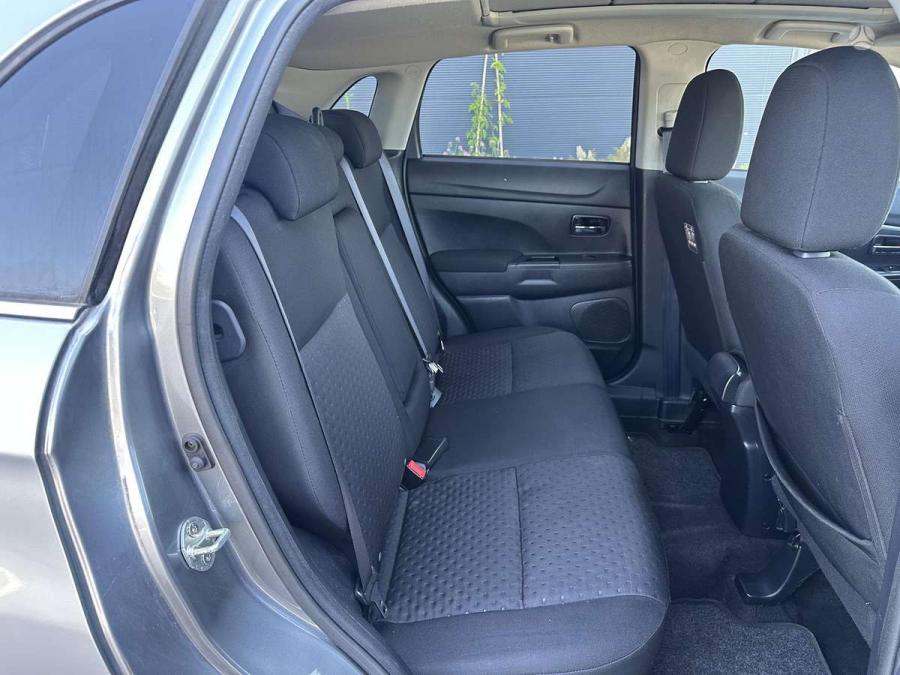 Grey Mitsubishi ASX 2011 in Vilnius, with an engine capacity of 1.80 L and mileage of 158 thousand km for 4350 €, photo 32 on AUTOMOTO.COM.LV