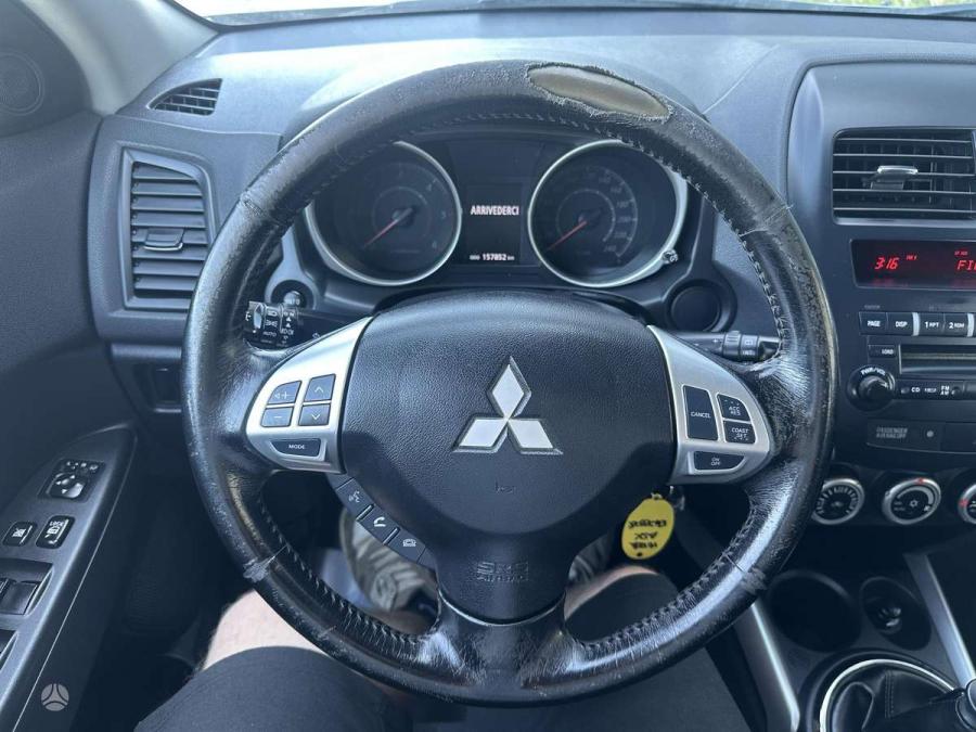 Grey Mitsubishi ASX 2011 in Vilnius, with an engine capacity of 1.80 L and mileage of 158 thousand km for 4350 €, photo 44 on AUTOMOTO.COM.LV