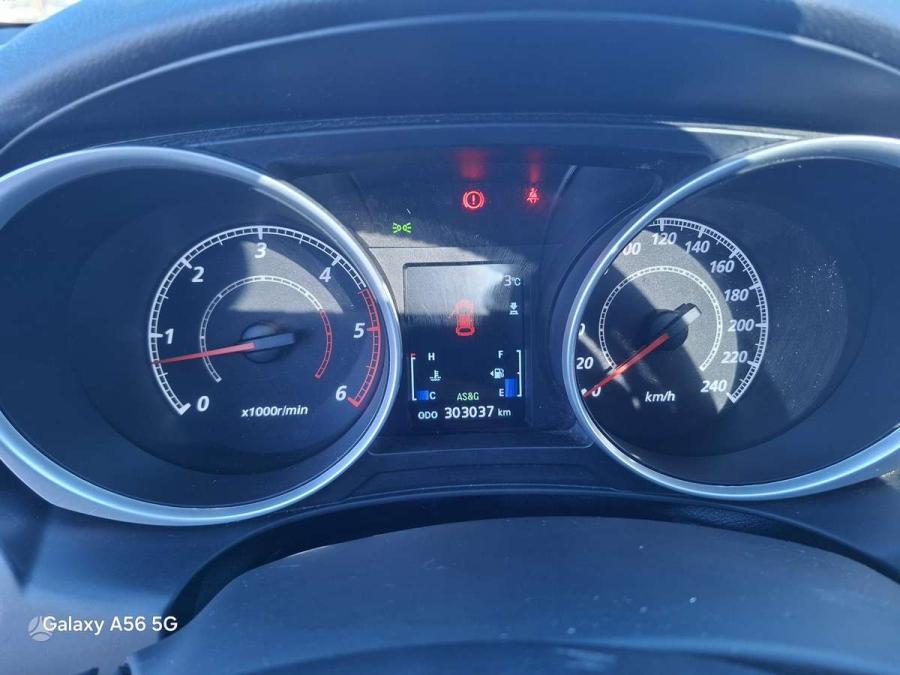 Grey Mitsubishi ASX 2011 in Pasvalys, with an engine capacity of 1.80 L and mileage of 303 thousand km for 2750 €, photo 15 on AUTOMOTO.COM.LV