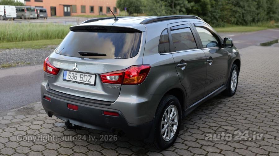 Pelēks Mitsubishi ASX 2011 Tallina, ar dzinēja tilpumu 1.80 L un nobraukumu 296 tūkst. km par 4450 €, foto 4 vietnē AUTOMOTO.COM.LV