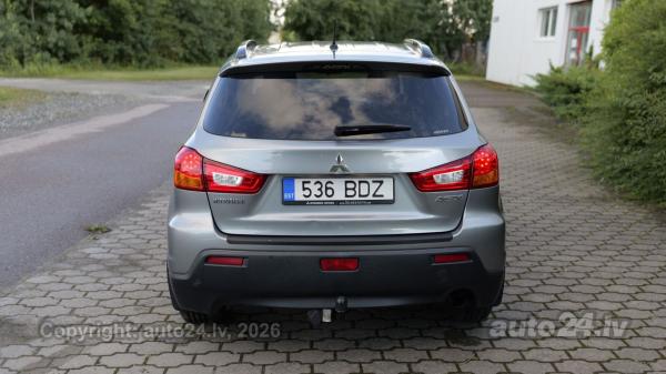 Pelēks Mitsubishi ASX 2011 Tallina, ar dzinēja tilpumu 1.80 L un nobraukumu 296 tūkst. km par 4450 €, foto 4 vietnē AUTOMOTO.COM.LV