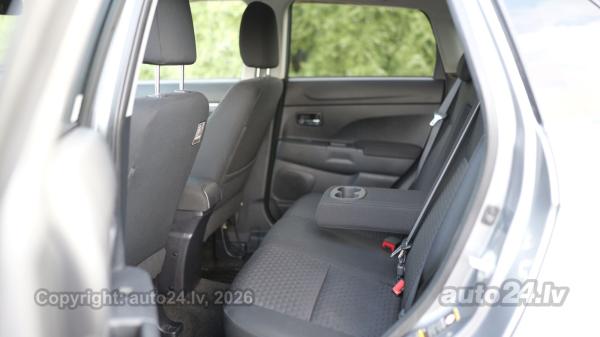 Pelēks Mitsubishi ASX 2011 Tallina, ar dzinēja tilpumu 1.80 L un nobraukumu 296 tūkst. km par 4450 €, foto 8 vietnē AUTOMOTO.COM.LV