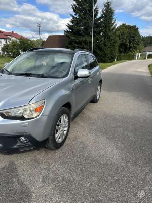 Grey Mitsubishi ASX 2011 in Vilnius, with an engine capacity of 1.80 L and mileage of 236 thousand km for 5500 €, photo 4 on AUTOMOTO.COM.LV