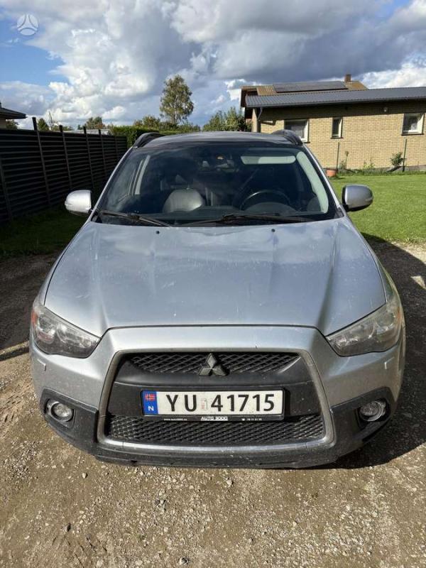 Grey Mitsubishi ASX 2011 in Panevezys, with an engine capacity of 1.80 L and mileage of 266 thousand km for 1700 €, photo 1 on AUTOMOTO.COM.LV