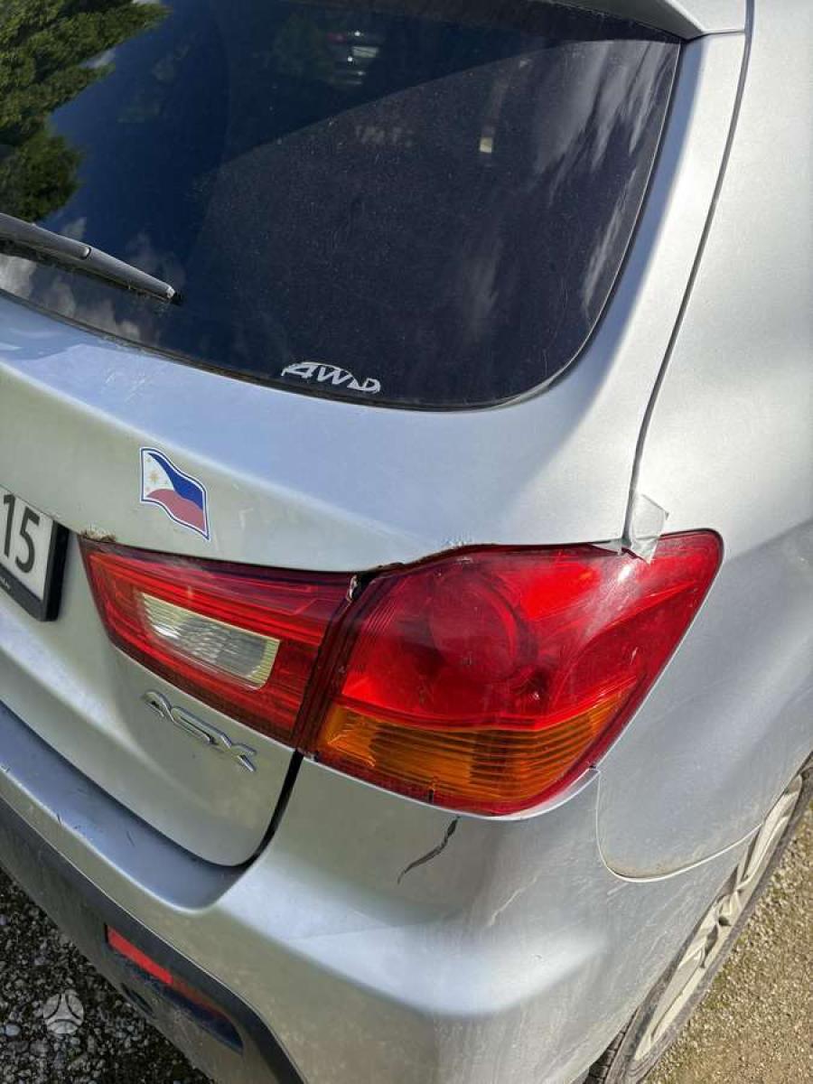 Grey Mitsubishi ASX 2011 in Panevezys, with an engine capacity of 1.80 L and mileage of 266 thousand km for 1700 €, photo 10 on AUTOMOTO.COM.LV