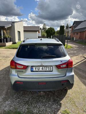 Grey Mitsubishi ASX 2011 in Panevezys, with an engine capacity of 1.80 L and mileage of 266 thousand km for 1700 €, photo 12 on AUTOMOTO.COM.LV