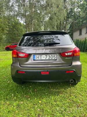 Grey Mitsubishi ASX 2011 in Riga, with an engine capacity of 1.60 L and mileage of 184 thousand km for 5100 €, photo 3 on AUTOMOTO.COM.LV