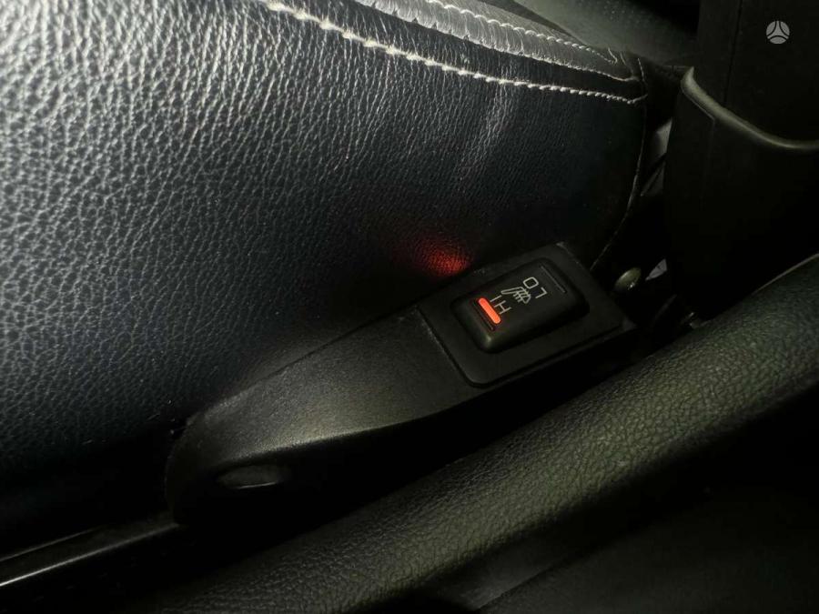 Pelēks Mitsubishi ASX 2011 Viļņa, ar dzinēja tilpumu 1.80 L un nobraukumu 236 tūkst. km par 5000 €, foto 19 vietnē AUTOMOTO.COM.LV