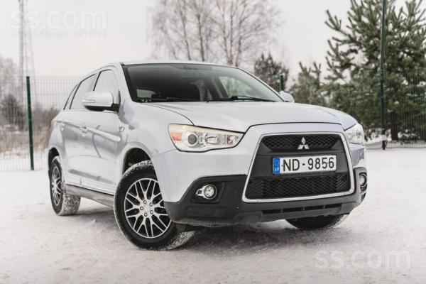 Pelēks Mitsubishi ASX 2012 Rīga, ar dzinēja tilpumu 1.80 L un nobraukumu 235 tūkst. km par 5790 €, foto 3 vietnē AUTOMOTO.COM.LV