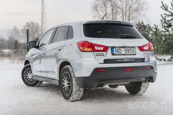 Pelēks Mitsubishi ASX 2012 Rīga, ar dzinēja tilpumu 1.80 L un nobraukumu 235 tūkst. km par 5790 €, foto 4 vietnē AUTOMOTO.COM.LV