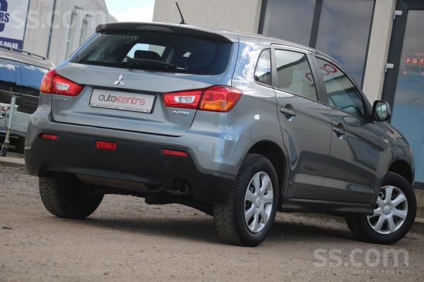Pelēks Mitsubishi ASX 2012 Tukums, ar dzinēja tilpumu 1.60 L un nobraukumu 120 tūkst. km par 7997 €, foto 5 vietnē AUTOMOTO.COM.LV