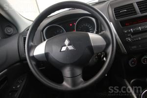 Pelēks Mitsubishi ASX 2012 Tukums, ar dzinēja tilpumu 1.60 L un nobraukumu 120 tūkst. km par 7997 €, foto 18 vietnē AUTOMOTO.COM.LV
