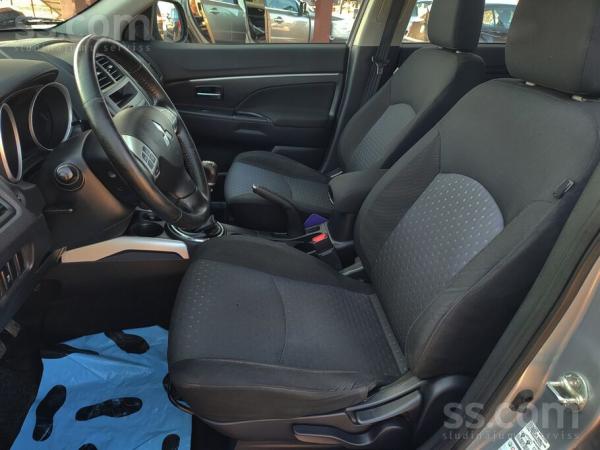 Pelēks Mitsubishi ASX 2012 Ogre, ar dzinēja tilpumu 1.80 L un nobraukumu 264 tūkst. km par 4970 €, foto 9 vietnē AUTOMOTO.COM.LV