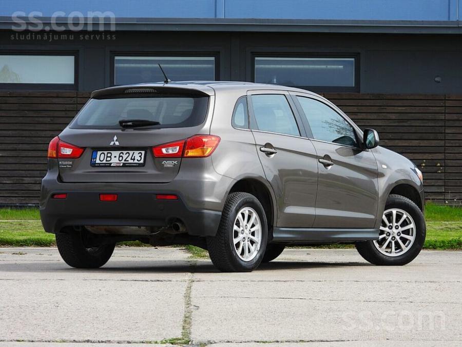 Grey Mitsubishi ASX 2012 in Riga, with an engine capacity of 1.80 L and mileage of 292 thousand km for 6690 €, photo 8 on AUTOMOTO.COM.LV