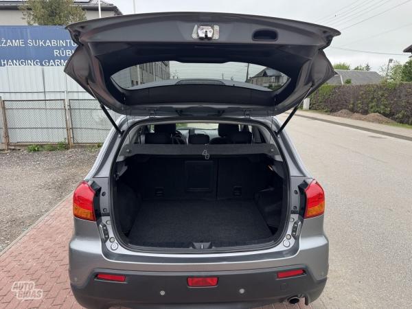 Grey Mitsubishi ASX 2012 in Kaunas, with an engine capacity of 1.80 L and mileage of 270 thousand km for 4799 €, photo 5 on AUTOMOTO.COM.LV