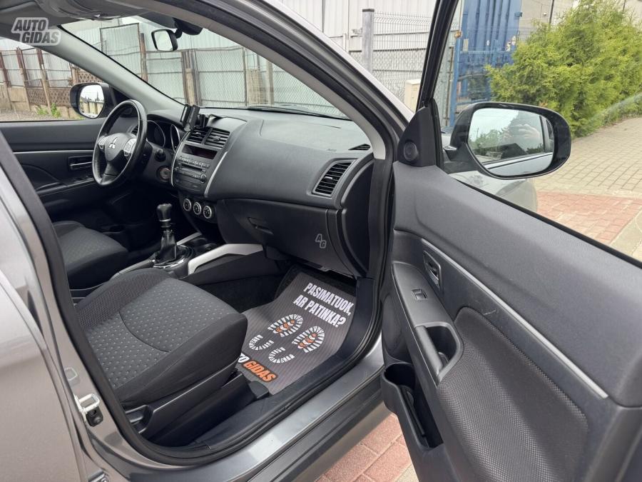 Pelēks Mitsubishi ASX 2012 Kauņa, ar dzinēja tilpumu 1.80 L un nobraukumu 270 tūkst. km par 4799 €, foto 10 vietnē AUTOMOTO.COM.LV
