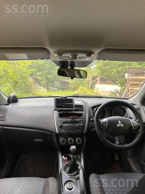 Grey Mitsubishi ASX 2012 in Cesis, with an engine capacity of 1.80 L and mileage of 143 thousand km for 2500 €, photo 3 on AUTOMOTO.COM.LV