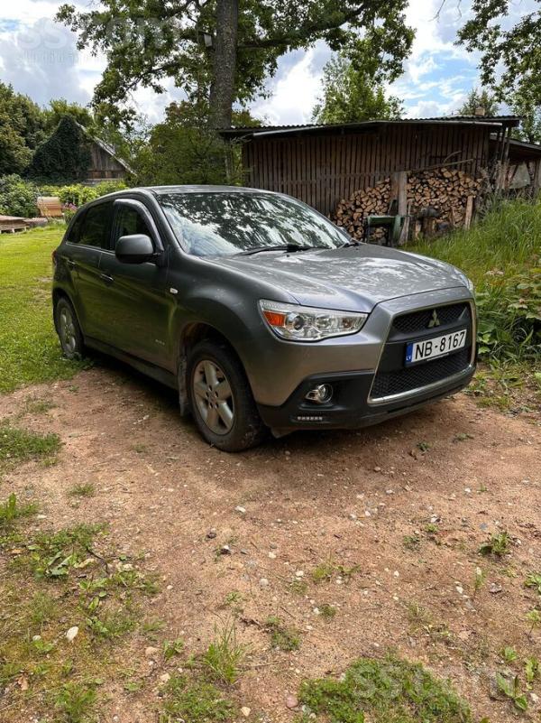 Pelēks Mitsubishi ASX 2012 Cēsis, ar dzinēja tilpumu 1.80 L un nobraukumu 143 tūkst. km par 2500 €, foto 1 vietnē AUTOMOTO.COM.LV