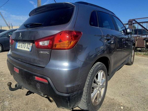 Pelēks Mitsubishi ASX 2012 Tauragė, ar dzinēja tilpumu 1.80 L un nobraukumu 222 tūkst. km par 3300 €, foto 5 vietnē AUTOMOTO.COM.LV
