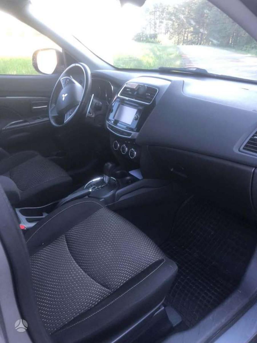 Pelēks Mitsubishi ASX 2015 Druskininkai, ar dzinēja tilpumu 2.27 L un nobraukumu 201 tūkst. km par 8000 €, foto 7 vietnē AUTOMOTO.COM.LV