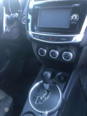 Pelēks Mitsubishi ASX 2015 Druskininkai, ar dzinēja tilpumu 2.27 L un nobraukumu 201 tūkst. km par 8000 €, foto 9 vietnē AUTOMOTO.COM.LV