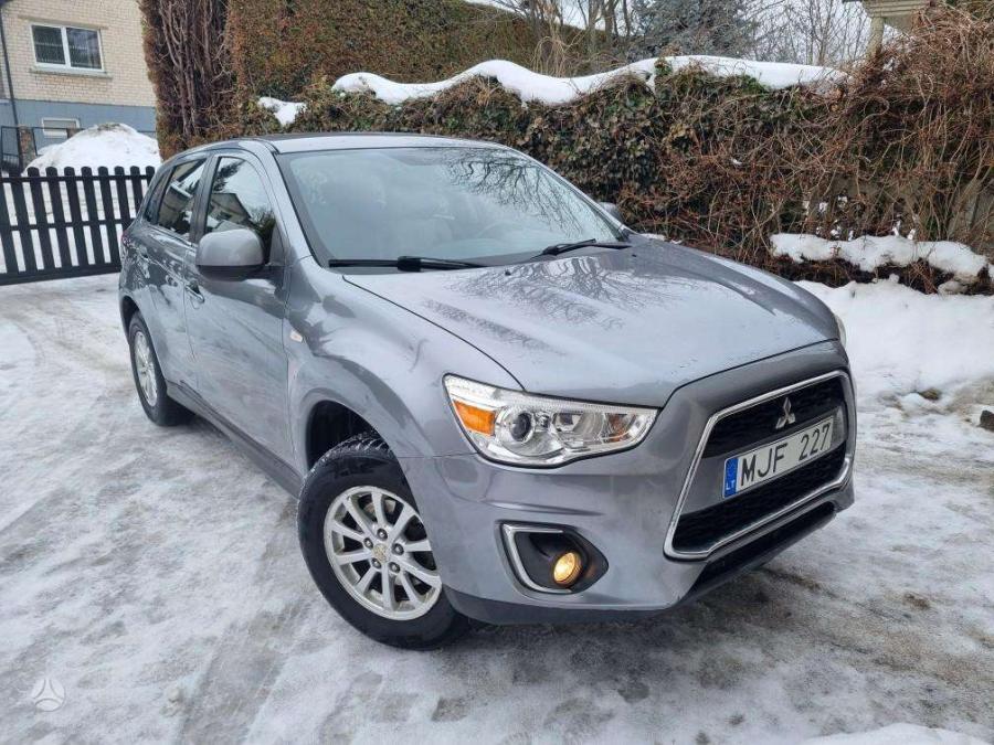 Grey Mitsubishi ASX 2016 in Kaunas, with an engine capacity of 1.56 L and mileage of 225 thousand km for 5300 €, photo 1 on AUTOMOTO.COM.LV