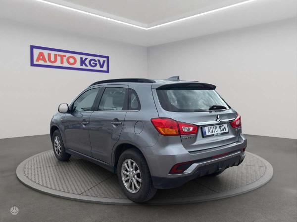 Pelēks Mitsubishi ASX 2018 Klaipėda, ar dzinēja tilpumu 1.60 L un nobraukumu 110 tūkst. km par 11999 €, foto 3 vietnē AUTOMOTO.COM.LV