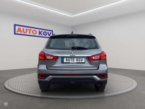 Grey Mitsubishi ASX 2018 in Klaipeda, with an engine capacity of 1.60 L and mileage of 110 thousand km for 11999 €, photo 4 on AUTOMOTO.COM.LV