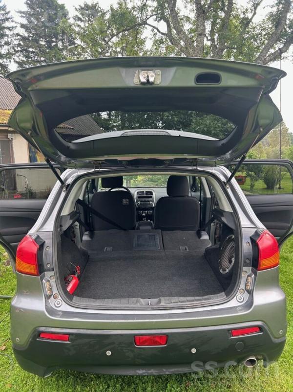 Pelēks Mitsubishi ASX 2012 Rīga, ar dzinēja tilpumu 1.80 L un nobraukumu 291 tūkst. km par 4200 €, foto 11 vietnē AUTOMOTO.COM.LV