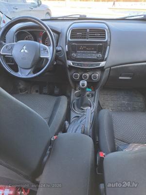 Grey Mitsubishi ASX 2015 in Tallinn, with an engine capacity of 1.60 L and mileage of 88 thousand km for 9900 €, photo 4 on AUTOMOTO.COM.LV