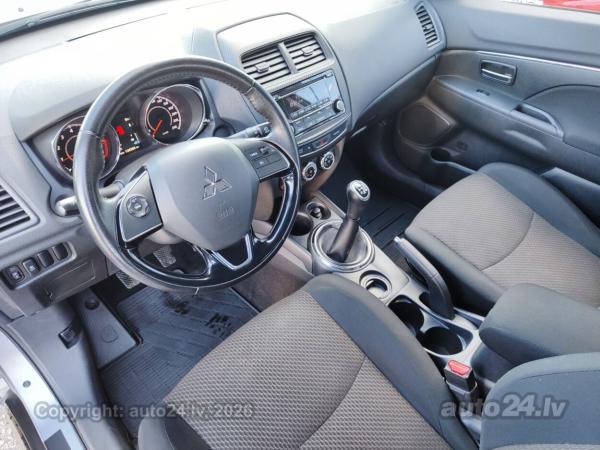 Pelēks Mitsubishi ASX 2016 Tartu, ar dzinēja tilpumu 1.60 L un nobraukumu 124 tūkst. km par 9990 €, foto 10 vietnē AUTOMOTO.COM.LV