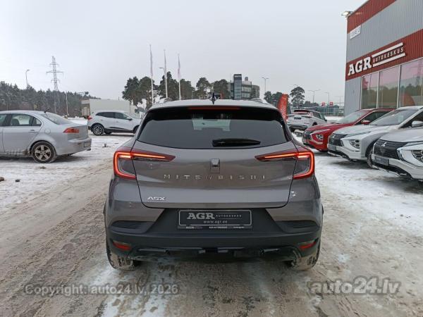 Pelēks Mitsubishi ASX 2024 Tallina, ar dzinēja tilpumu 1.00 L un nobraukumu 7 tūkst. km par 22900 €, foto 4 vietnē AUTOMOTO.COM.LV