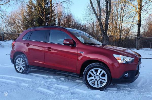 Red Mitsubishi ASX 2010 in Siauliai, with an engine capacity of 1.80 L and mileage of 258 thousand km for 5300 €, photo 7 on AUTOMOTO.COM.LV