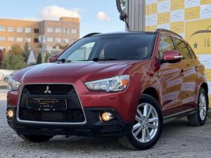 Sarkans Mitsubishi ASX 2011 Šauļi, ar dzinēja tilpumu 1.80 L un nobraukumu 264 tūkst. km par 4950 €, foto  vietnē AUTOMOTO.COM.LV