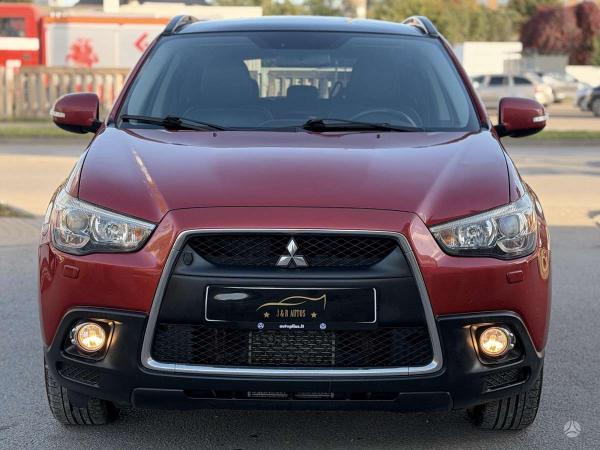 Мицубиси АСХ 2011 в Шяуляй на AUTOMOTO.COM.LV Красный Мицубиси АСХ 2011 в Шяуляй, объемом двигателя 1.80 л и пробегом 264 тыс. км за 4950 €, фото 5 на AUTOMOTO.COM.LV