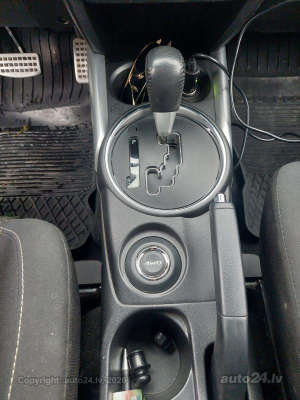 Sarkans Mitsubishi ASX 2013 Viljandi, ar dzinēja tilpumu 2.30 L un nobraukumu 83 tūkst. km par 12000 €, foto 9 vietnē AUTOMOTO.COM.LV