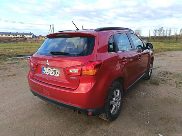 Red Mitsubishi ASX 2014 in Klaipeda, with an engine capacity of 1.60 L and mileage of 118 thousand km for 900 €, photo 4 on AUTOMOTO.COM.LV