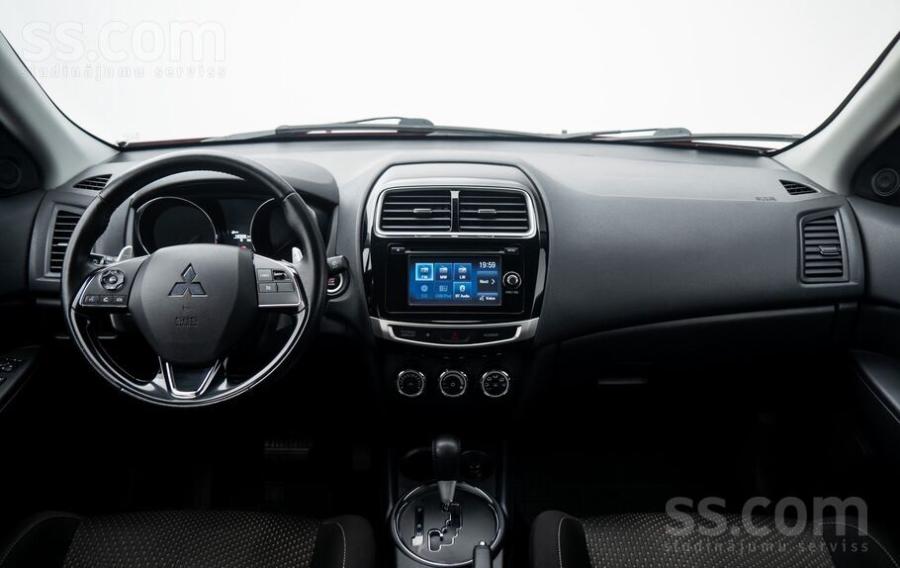Red Mitsubishi ASX 2015 in Tallinn, with an engine capacity of 2.30 L and mileage of 155 thousand km for 9998 €, photo 3 on AUTOMOTO.COM.LV